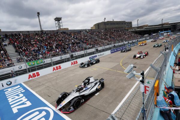 Formula 1 News about Drivers, Teams, Cars from F1-Insider.com