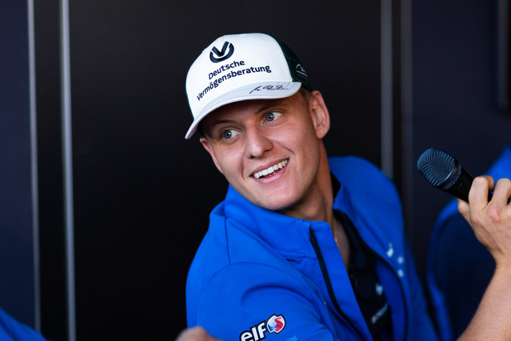 24h Le Mans 2025: Alle TV-Zeiten, Sender & Livestreams im Überblick | F1-Insider.com