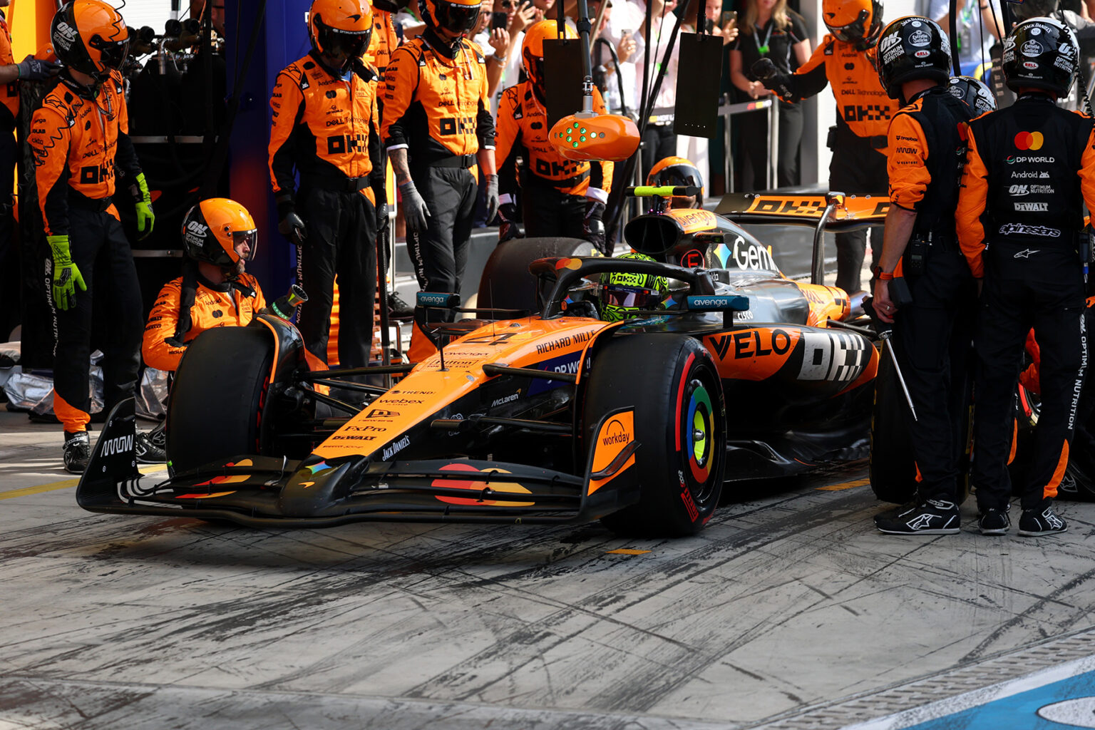 Teamchef erklärt den Positionstausch von Norris und Piastri | F1-Insider.com